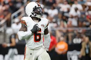Browns Star Jeremiah Owusu Koramoah Returns For Pregame Festivities