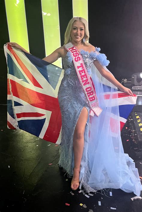 Crowning The Next Uk Queens Join Our Teen Pageants