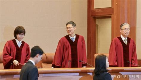 尹 탄핵심판 6월까지 간다 국무위원 전원 탄핵 운명의 수싸움