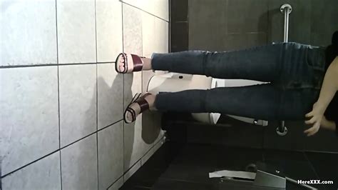 Toilet Hidden Cam Success Porn 9 Eporner