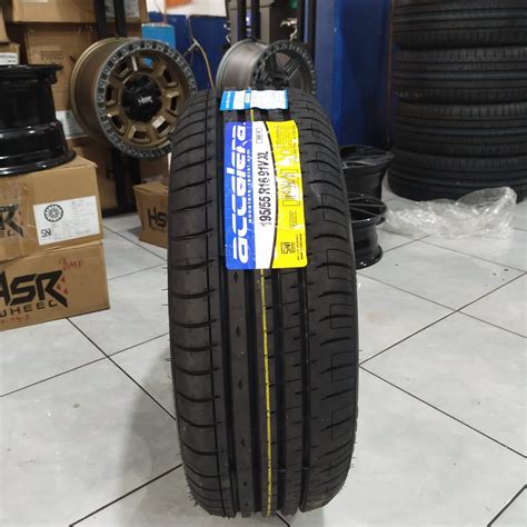 Jual Ban Mobil Baru R16 Accelera Phi R 195 55 Gratis Pemasangan Dan Balancing Shopee Indonesia