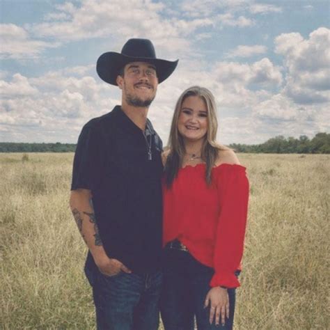 Makenzie Lynn Woycheshin And Tyler Wayne Cunefares Wedding Website