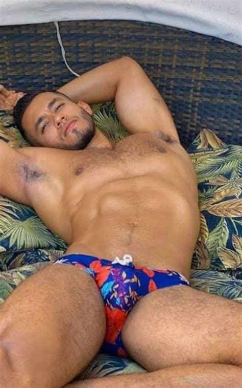 Foto De Nice Colorful Speedo