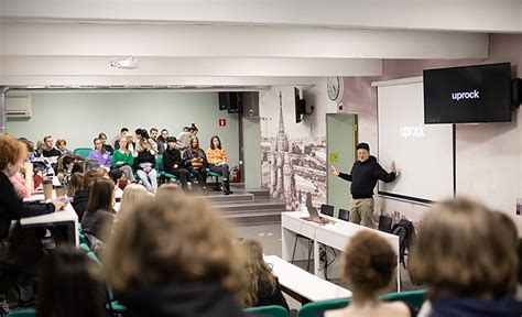 Евгений Кузьмин о Ux Ui дизайне Институт дизайна и фотографии Москва