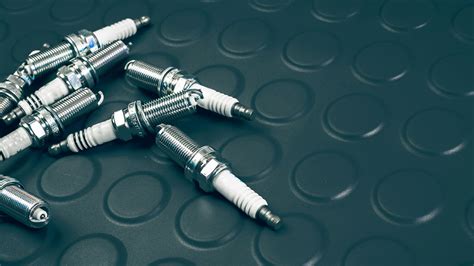 Qué Es Una Bujía Y Cómo Funciona