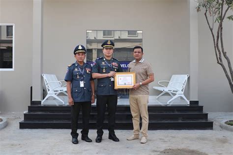 ឧត្តមសេនីយ៍ត្រី សៀ ទីន អញ្ជើញពិធីសូត្រមន្តសុំសេចក្តីសុខ អគារស្នាក់ការទីបញ្ជាការស្រាលថ្មី