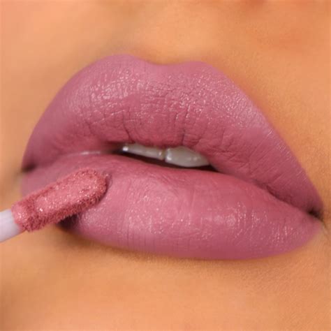 Lip Divine Liquid Lipstick 019 Love