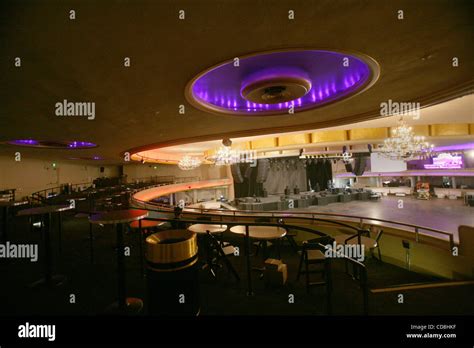 The Hollywood Palladium Is A Theater Located At 6215 Sunset Boulevard