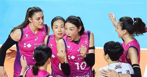 녹슬지 않은 김연경 변함없이 펄펄…올 시즌엔 걱정했는데