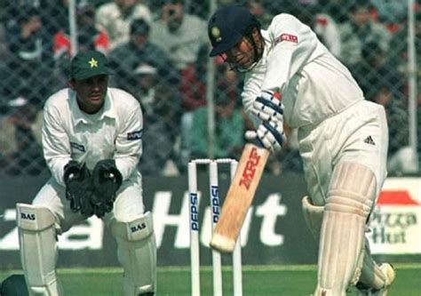 सचिन द्रविड़ के साथ जिसने खेला क्रिकेट उसे पुलिस ने किया अरेस्ट पैसों