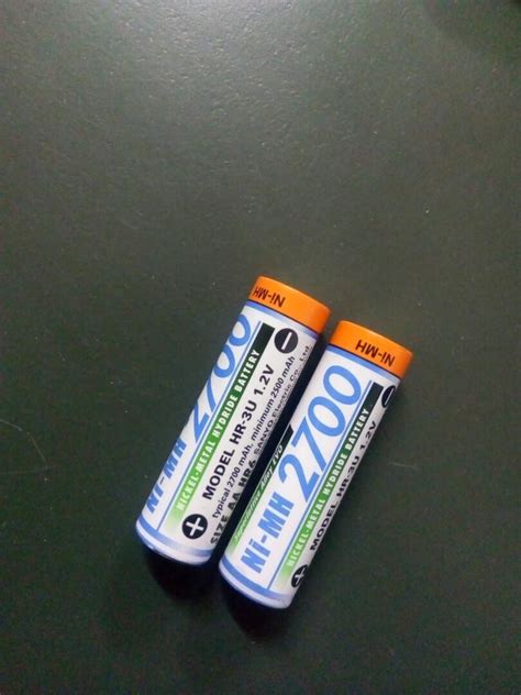 Sanyo battery with charger, Photography, Photography Accessories ...