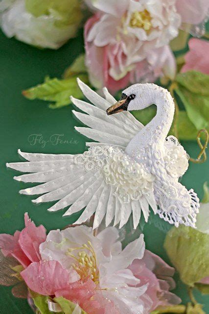 Птицы Юлии Гориной Julia Gorina Бисерные ювелирные изделия Поделки Птички