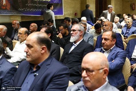 خبرآنلاین عکس حضور رویانیان در مراسم ختم معاون اول محمود احمدی نژاد