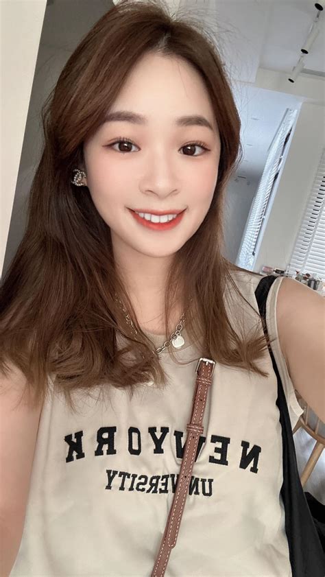 週一就是必須打扮的特別漂亮 才不會厭世😆😆💗💗🙋‍♀️