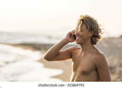 19416 Imágenes De Blond Man Beach Imágenes Fotos Y Vectores De