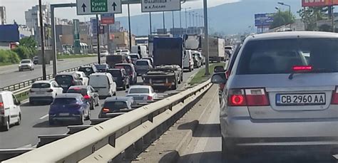 ИЗВЪНРЕДНО В ПИК Тежка катастрофа на Околовръстното край Люлин Свидетел Имаше органи по пътя