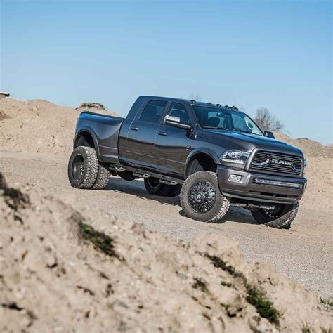 Dodge Ram 3500 Lifted
