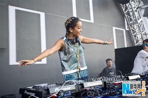 Chinese Singer Jike Junyi Stationary Bike Singer Bike