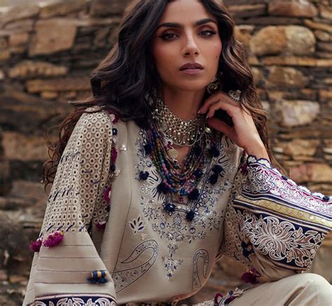 Faiza Saqlain Premium Pakistani Designer Dresses Kaarighar