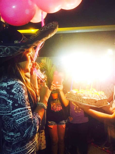 Fuente Pagina Official De Thamara Gomez