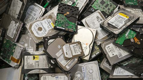 You Might Be Sitting On A Mountain Of E Waste That Dell Wants To