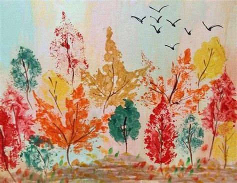 Рисунок отпечатками листьев для детей в детском саду