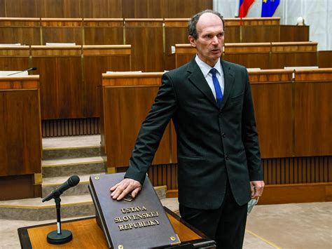 Štefan Kuffa Má 17 Vnúčat Neuveríte Kde Sa S Tým Vystatuje