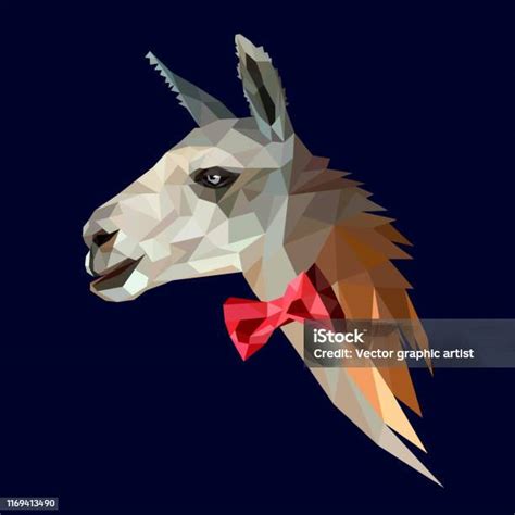 로우 폴리 복고풍 스타일의 프로필 문자에 나비 넥타이와 힙스터의 이미지에 유행 라마 0명에 대한 스톡 벡터 아트 및 기타 이미지