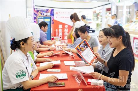 江苏南通：零工小驿站 服务就业大民生 人民图片网