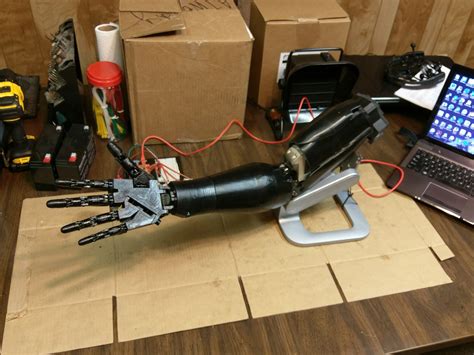 Gallery | Humanoid robotic arm with EEG control | Hackaday.io