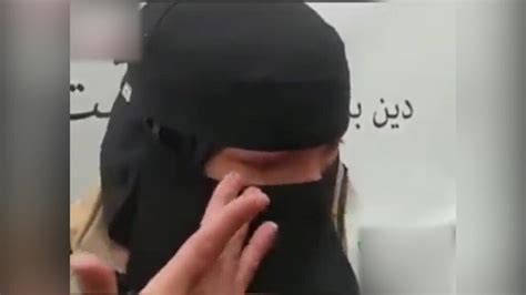 گریه های تلخ دختر افغان در پی ممنوعیت از تحصیل توسط طالبان فیلم