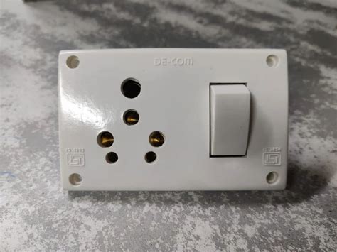 16 Amp Switch And Socket Combined De Com Pvc At ₹ 65 Piece In Jaipur Id 2853961201697