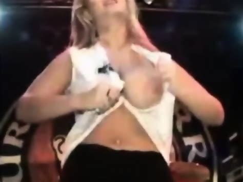 Chubby Babe Flashing Huge Tits Eporner