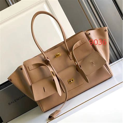 Original Genuine Packaging Box Balen Bel Air Gold Hardware Opening