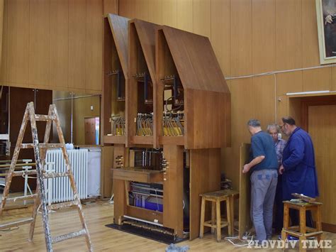 Швейцарски орган ще огласи Музикалното училище в Пловдив Plovdivtime Bg