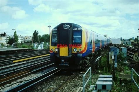 Photo Class 450 Desiro 4 Car Emu No 50 116 Pulls Into Clapham Jct On A Waterlo £2 00 Picclick Uk