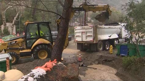Flood Prone Canyons In Orange County Hit With Mud Debris Flow After Strong Storm Cbs Los Angeles