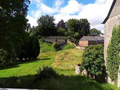 Devizes Medieval Trail From Town Centre To Church And From Hanging