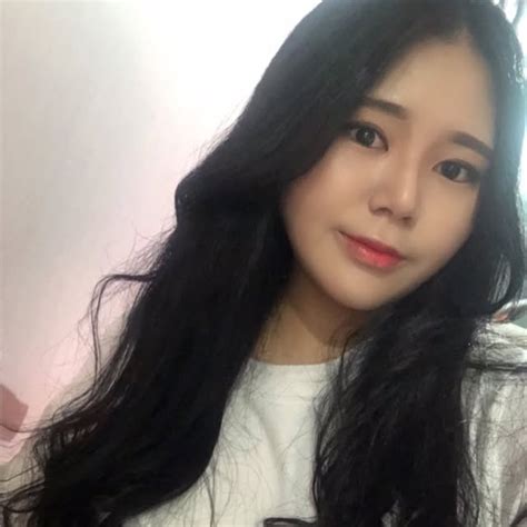 영미 Young Mi • Threads Say More