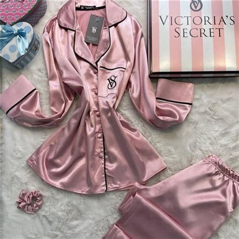 خرید و قیمت ست ساتن لباس خواب زنانه ترک ویکتوریا سکرت Victorias Secret