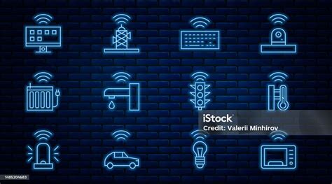 세트 라인 스마트 전자 레인지 온도계 무선 키보드 수도꼭지 난방 라디에이터 Tv 시스템 신호등 및 안테나 아이콘 벡터 빛에 대한 스톡 벡터 아트 및 기타 이미지 Istock