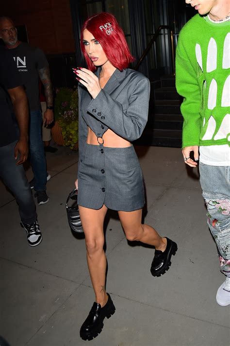 Megan Fox Paired Her New Cherry Red Bob With F Ck Off Hair Pins See Photos Teen Vogue