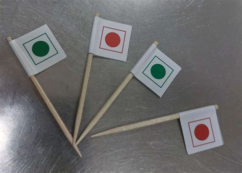 Wooden Veg Nonveg Flag Toothpick At ₹ 1piece In Mumbai Id 19630711262