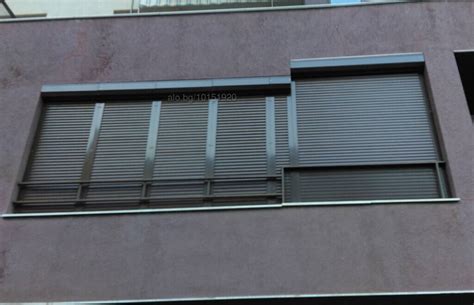 Външни алуминиеви ролетни щори Врати дограма щори тенти Хасково Външните ролетни що