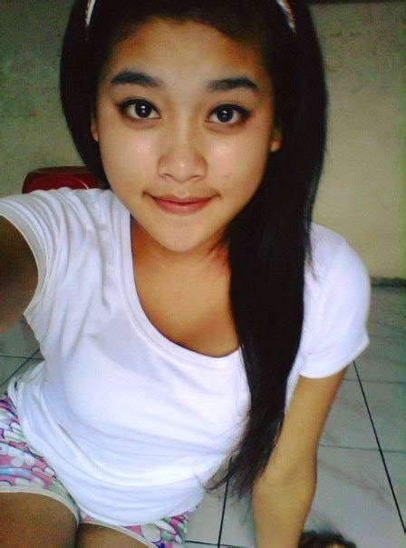 Cerita Seks SMA Hilangnya Perawan Amelia