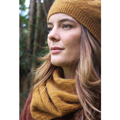 Lothlorian Merino And Possum Dash Set Beret Mittens And Neck Warmer