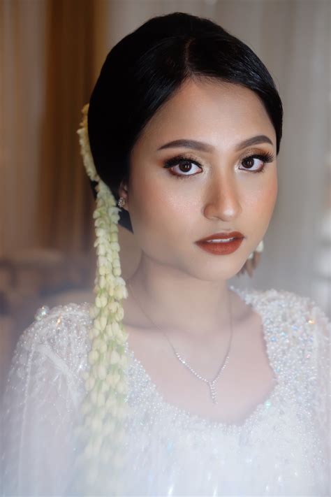 Nadia — Modern Java Bride Gabrielagiov Bridestory
