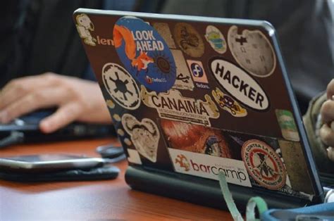 Características Del Software Qué Es Y Sus Tipos Pc Academia