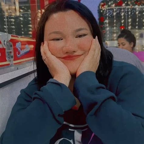 Rëbëcä Rïbëïrö Rebecao • Threads Say More Rëbëcä Rïbëïrö Rebecao • Threads Say More