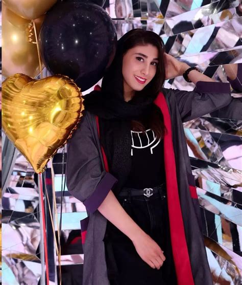 زندگینامه و عکس‌های خصوصی ناهید کیانی و همسرش آدرس اینستاگرام